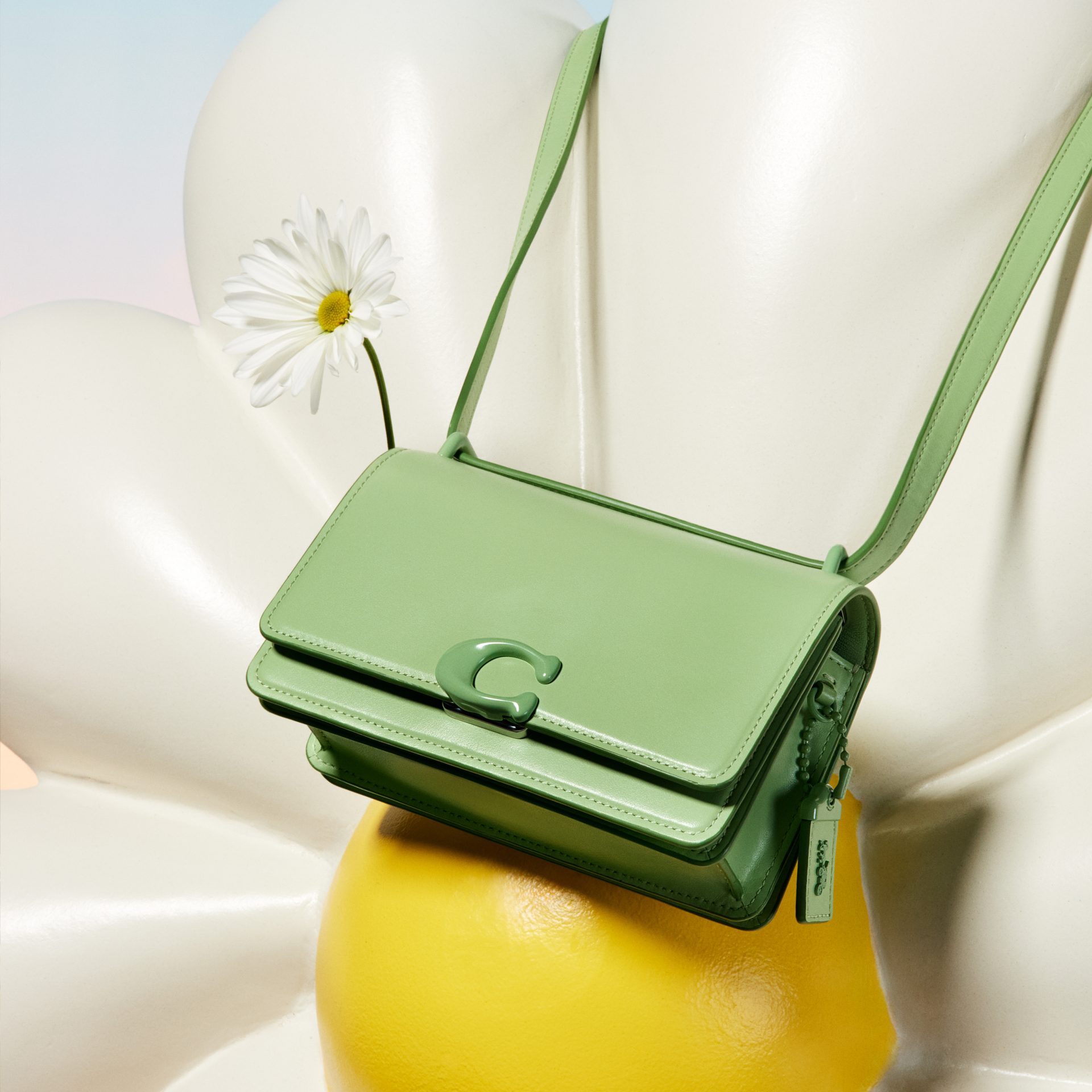 Coach | Victoria Leeds